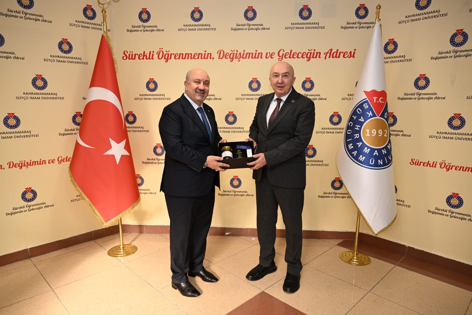 KSÜ - Vakıf Katılım Genel Müdürü Mehmet Ali Akben Rektör Prof. Dr ...